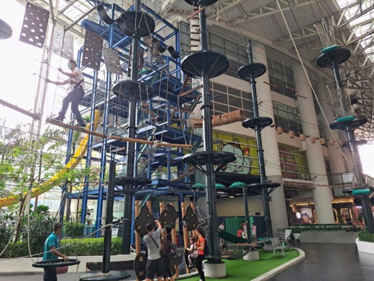 ESCAPE Petaling Jaya（エスケープ ペタリンジャヤ）パラダイムモール内にあるクアラルンプール近郊でも有数の巨大な屋内 ...