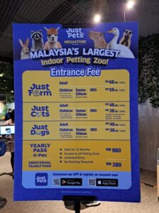 Just Farm @ Just Pets Megastore IOI Mall Damansara内にあるマレーシア最大の屋内動物園 ショッピングモール内でアルパカやカピバラと触れ合える ...